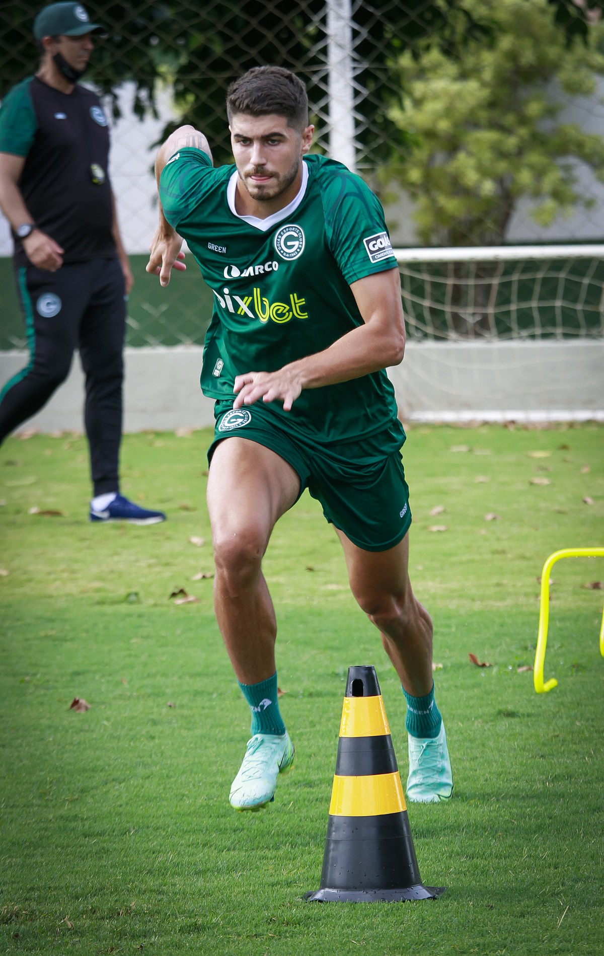Pedro Raul é regularizado e poderá estrear pelo Goiás domingo contra o ...