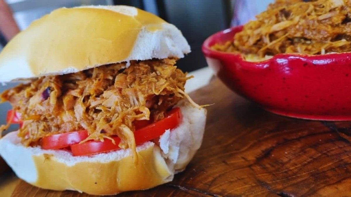 Pernil desfiado com barbecue de refrigerante de cola | Mais Você | Receitas