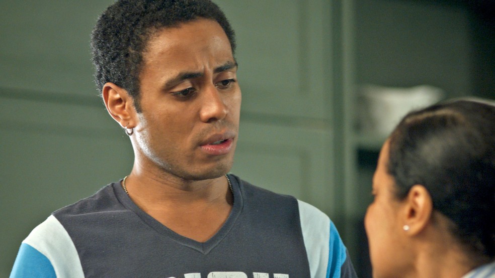 Madalena e Dilson discutem por causa de Cristóvão | vem por aí | Gshow