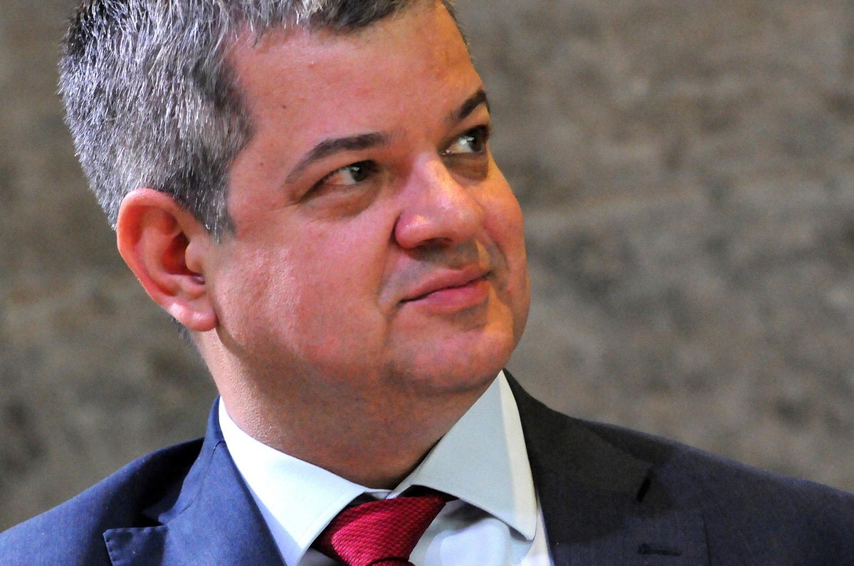 Novo superintendente-geral do Cade assume com discurso de eficiência e ...