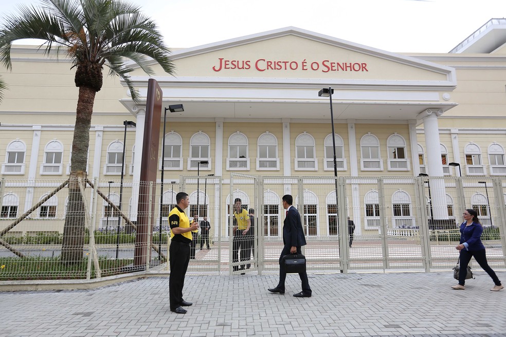 Igreja Universal inaugura templo com capacidade para 5 mil pessoas em ...