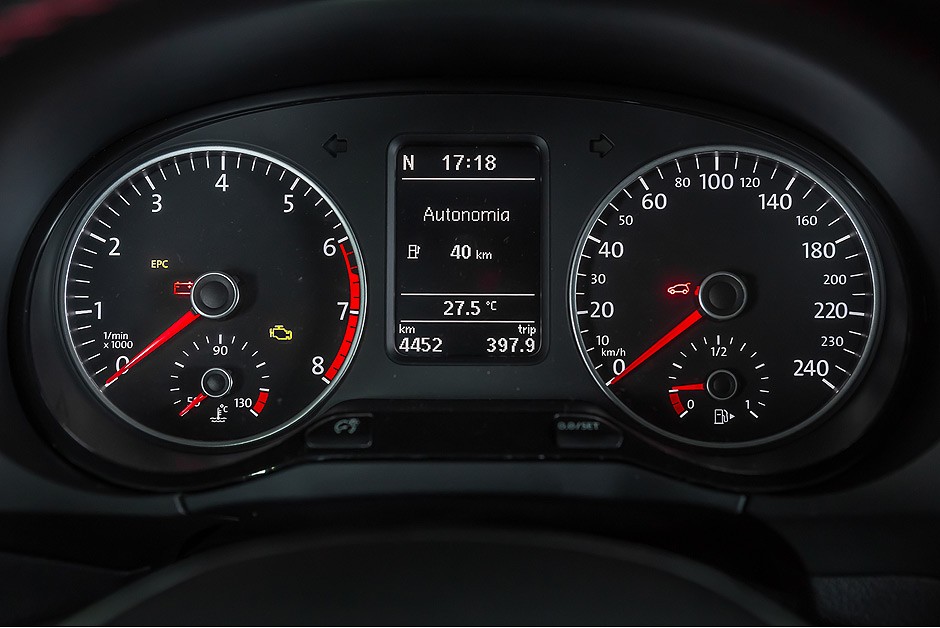 Avaliação: Volkswagen Fox Pepper 1.6 | Testes | autoesporte