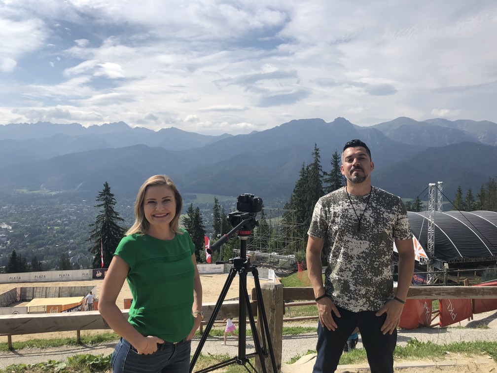 GALERIA: Veja fotos dos bastidores da viagem de Ana Zimmerman e Weliton ...