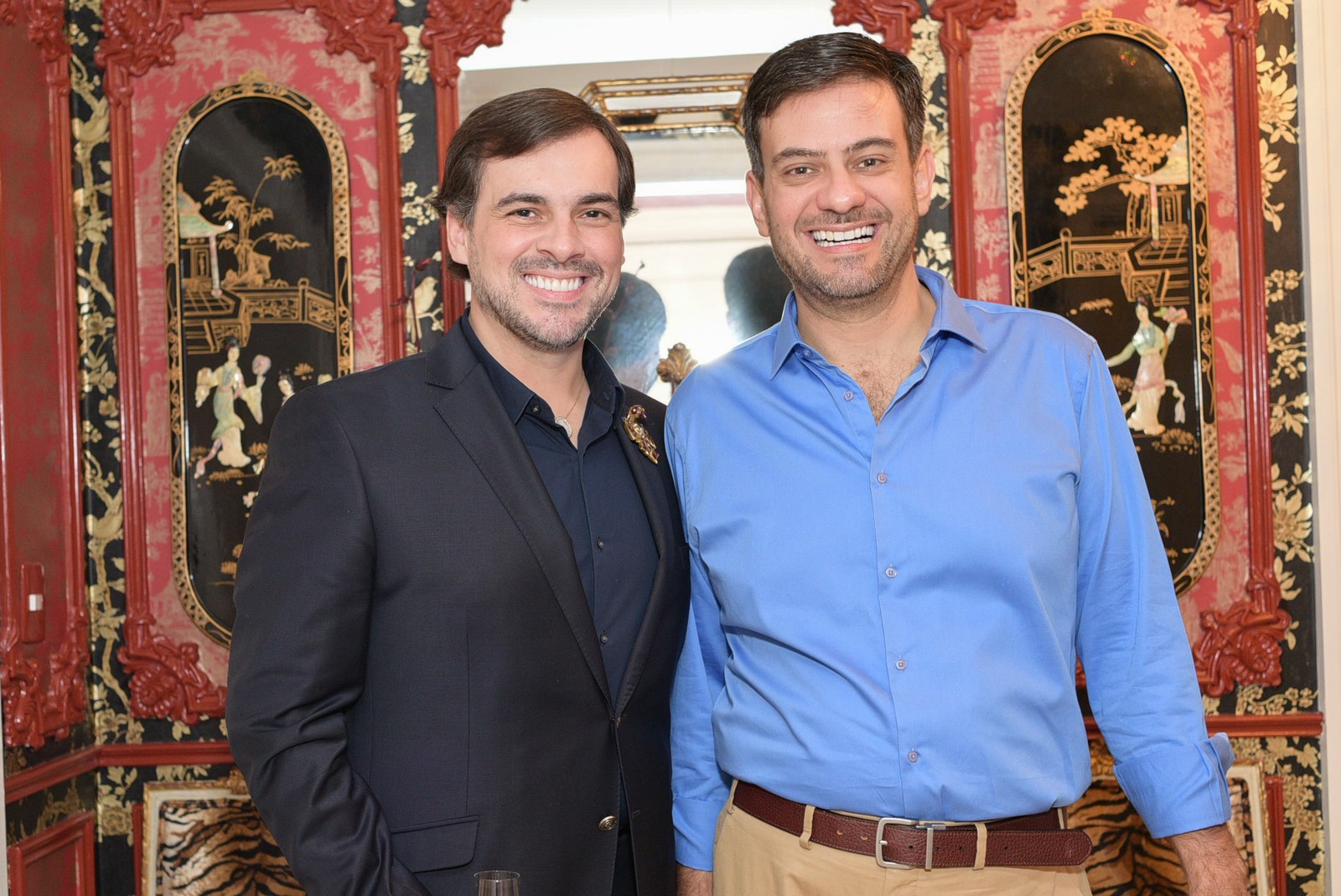 Sandro Barros e Bruno Astuto armam jantar de aniversário para Renata ...