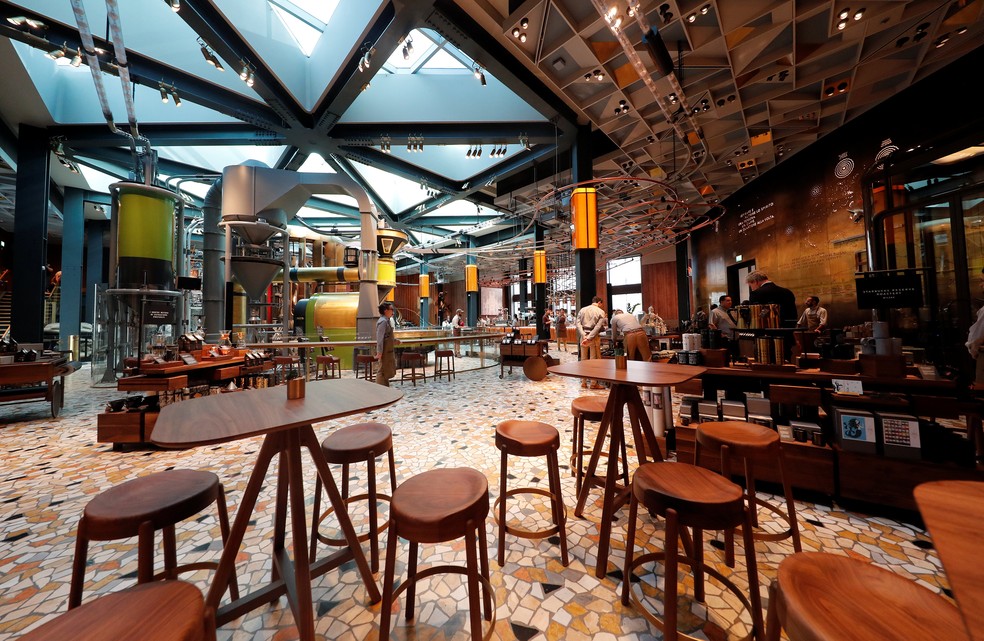 Starbucks abre sua primeira cafeteria na Itália, o reino do expresso ...