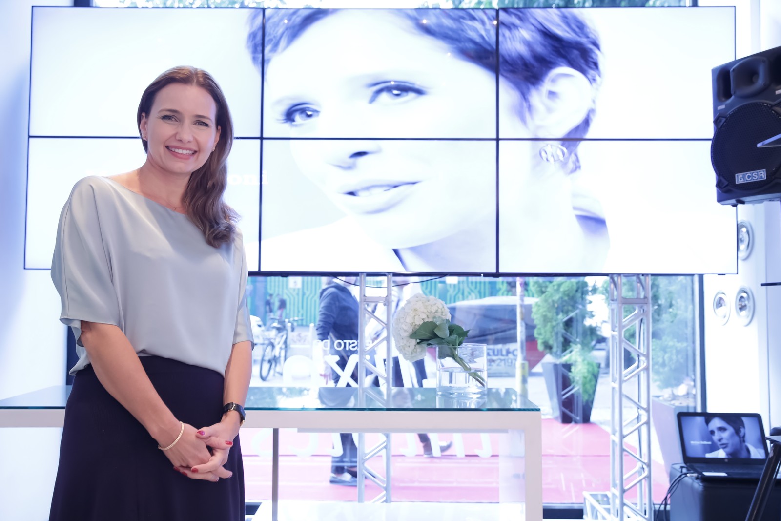 Mara Mac comemora o lançamento do seu “Manifesto do Luxo Simples ...