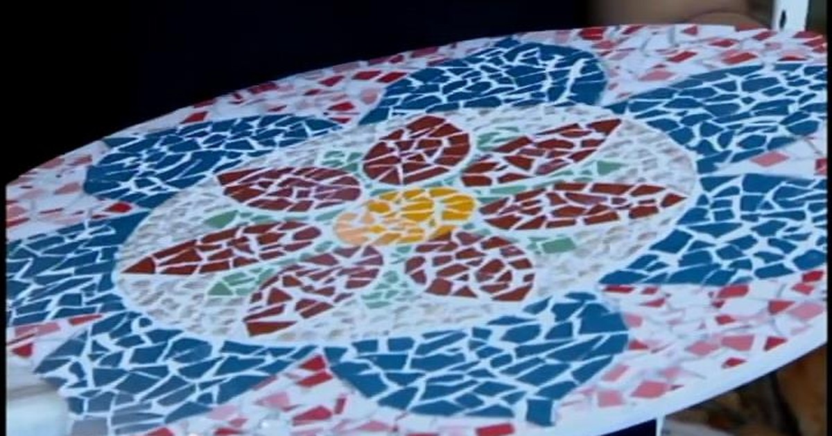 G1 - Entulhos e lixos viram objetos de arte nas mãos de moradora de ...