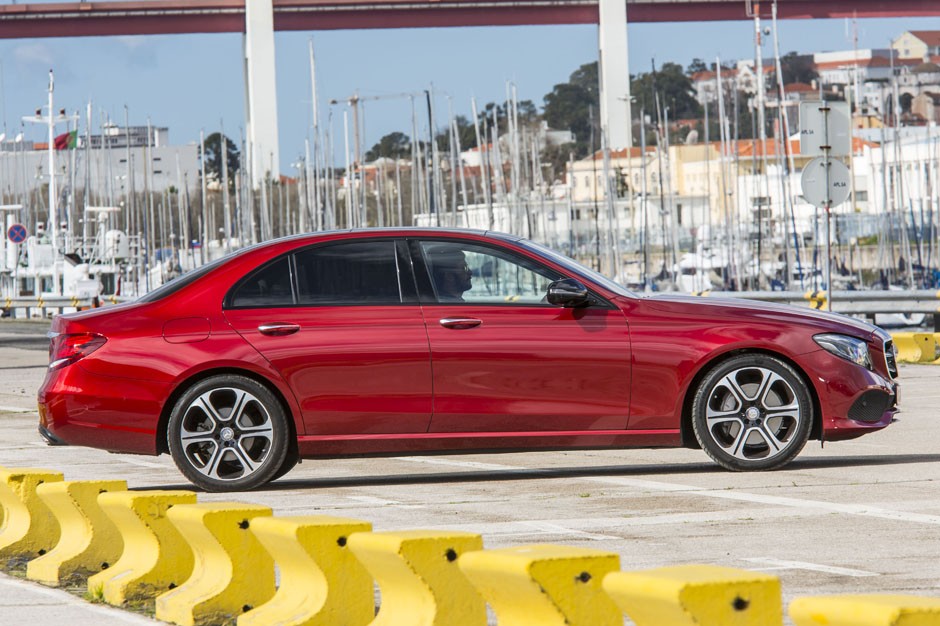Avaliação: Mercedes-Benz E 300 | Testes | autoesporte