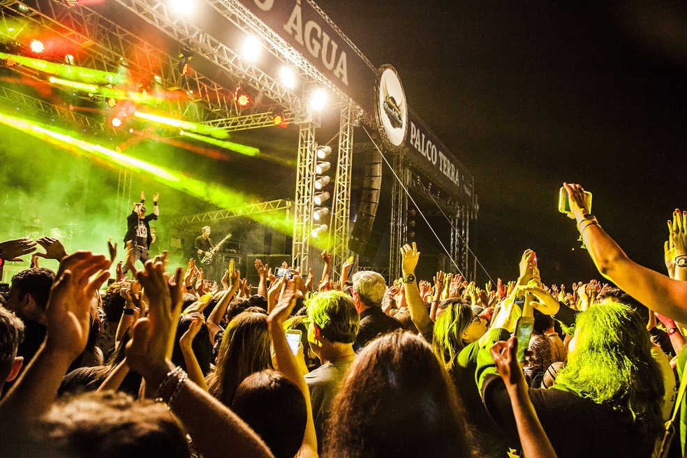 Festival gratuito de rock reúne Frejat, Camisa de Vênus e mais de 40 ...