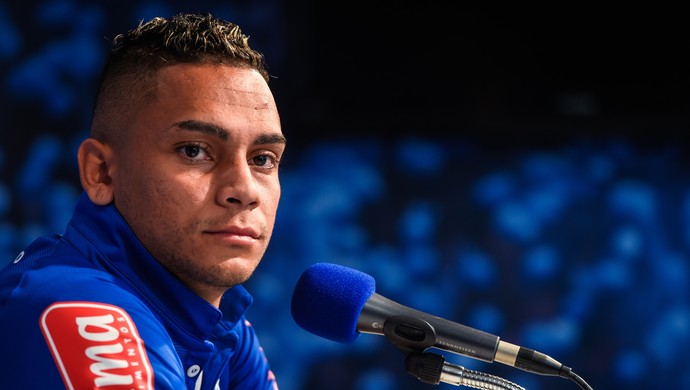 Com Edimar suspenso, Mano confirma Bryan para partida contra o Palmeiras