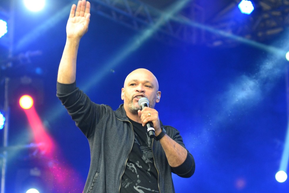 Pastor Antônio Cirilo sobe ao palco do Festival Promessas e divulga a ...