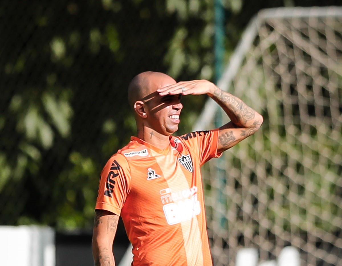 Tardelli aprova estilo "sem conversinha" de Sampaoli e fim da ...