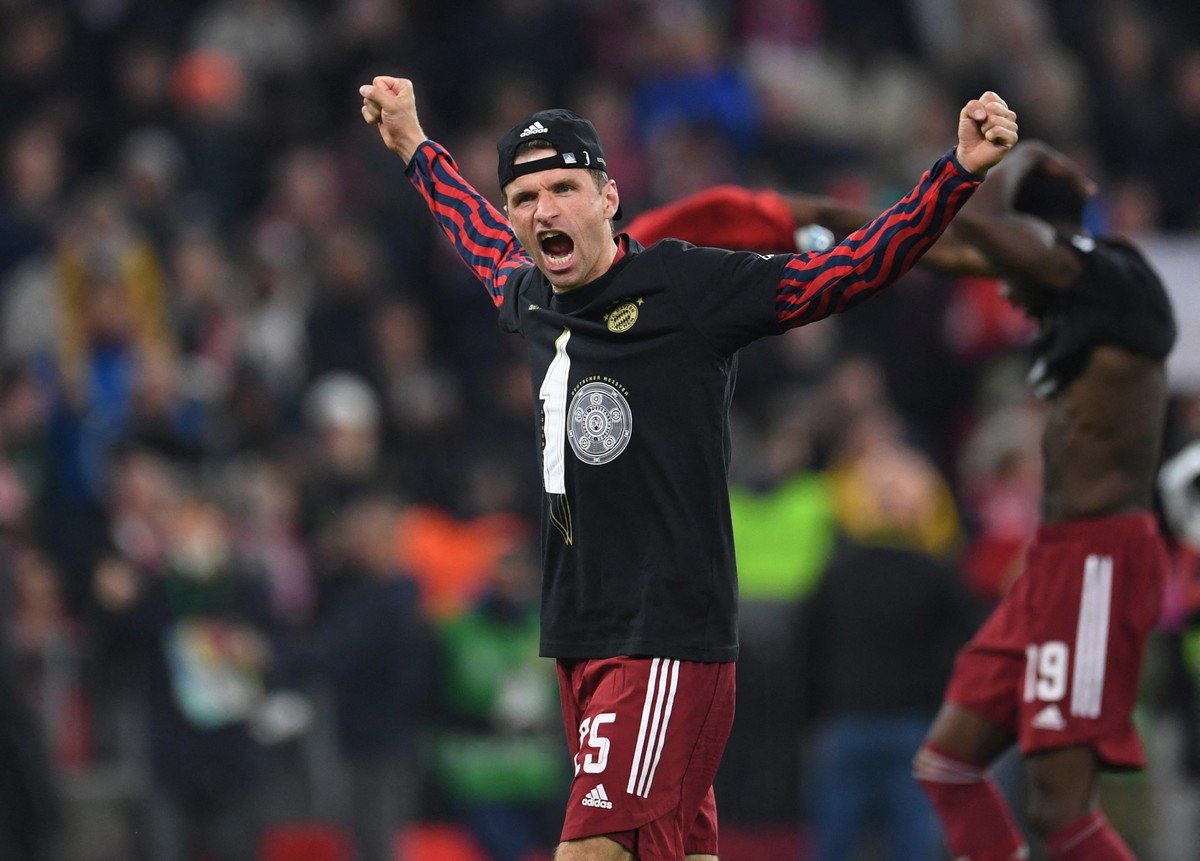 Thomas Müller se isola como o jogador com mais conquistas da Bundesliga ...