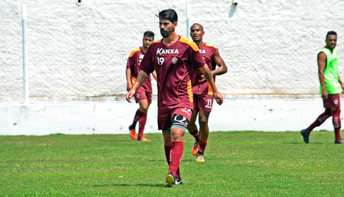 Radamés é relacionado e pode jogar partida oficial após mais de um ano