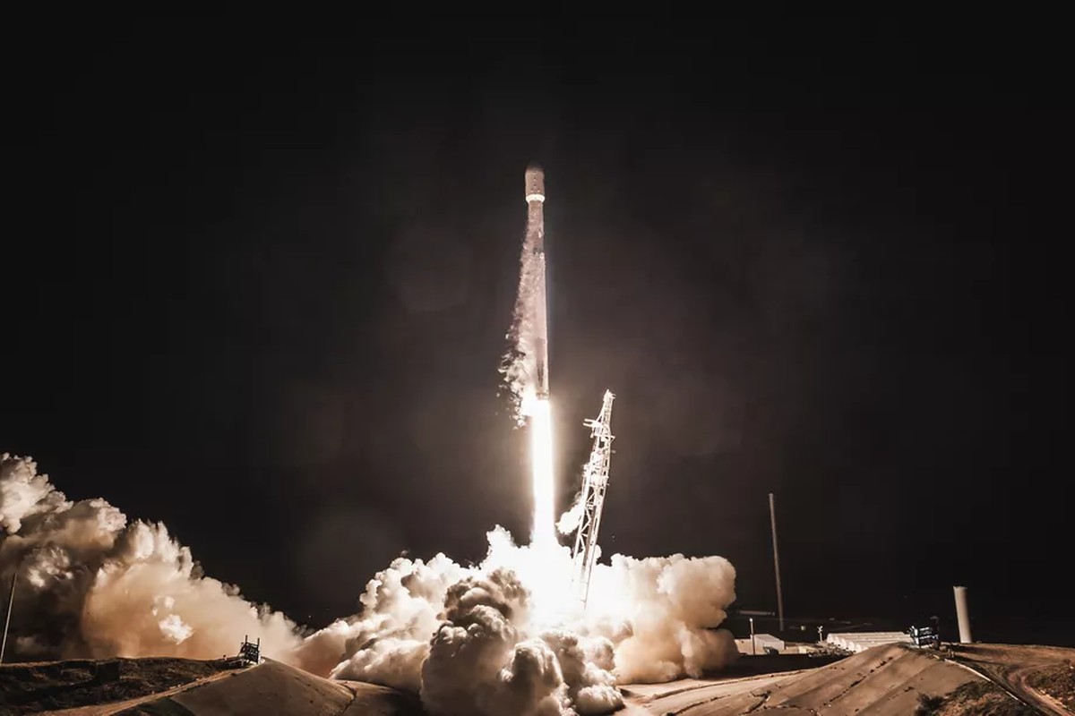 Conheça a Starlink, internet por satélite que já tem 10 mil clientes ...