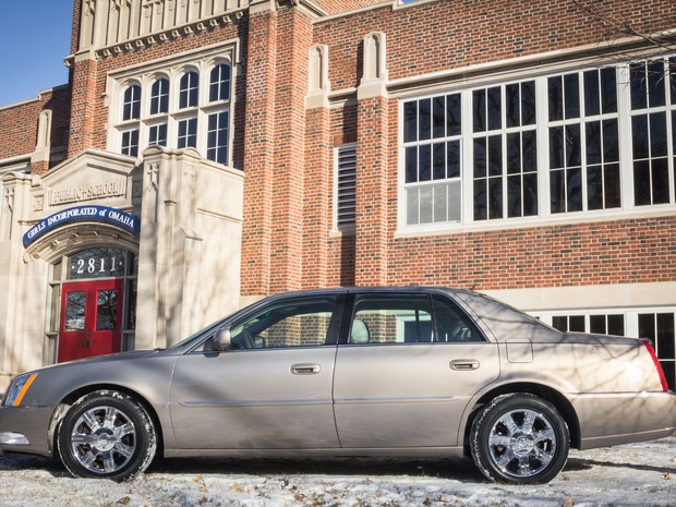 Economia - Cadillac de Warren Buffett é vendido por dez vezes seu valor ...