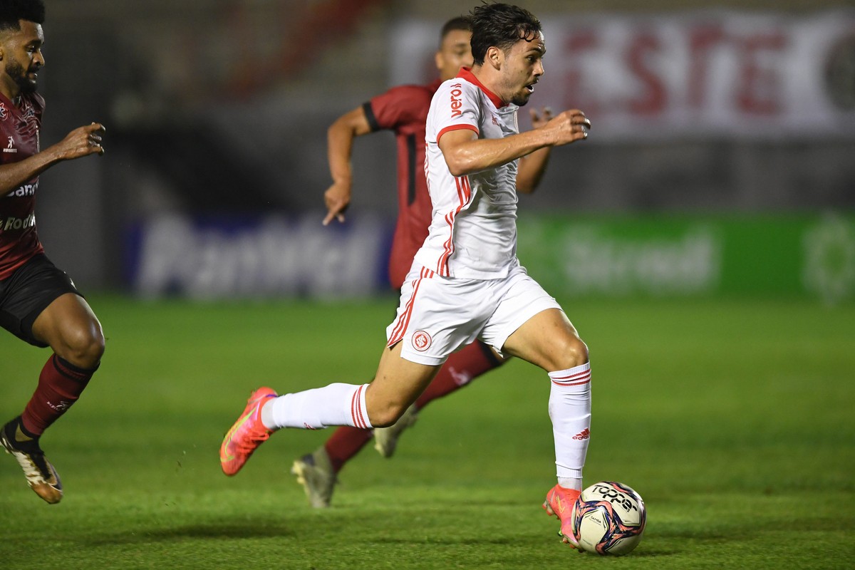 Atuações: Rodrigo Dourado e Mauricio são os melhores do Inter em ...