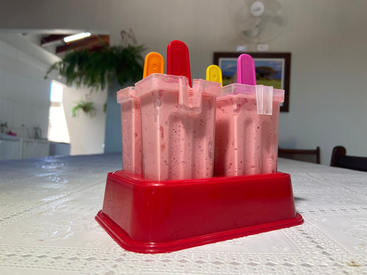 Picolé gourmet de morango é opção de sobremesa deliciosa e refrescante ...