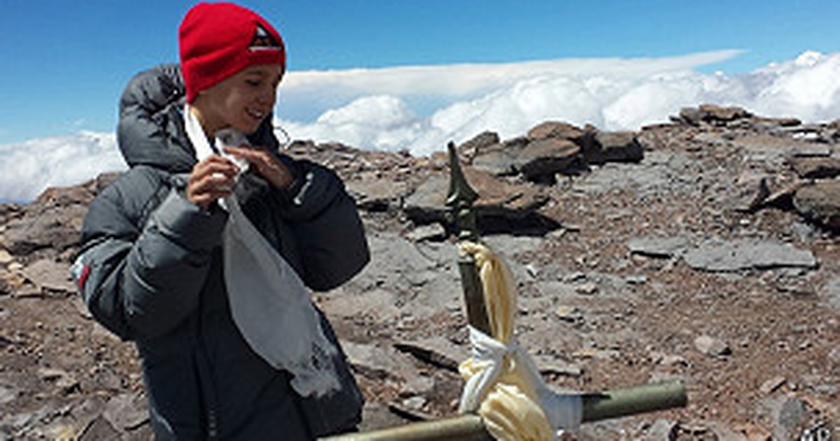 G1 - Menino de 9 anos se torna o mais jovem a escalar maior pico da ...