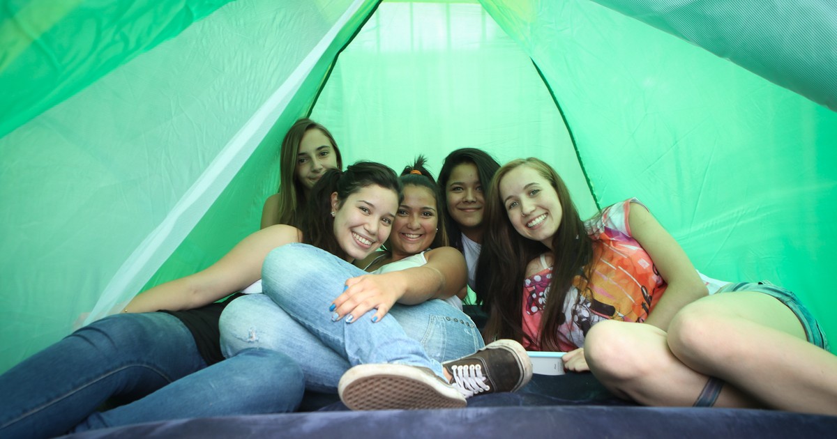 G1 - A um mês do show, fãs acampam para ver One Direction em São Paulo ...