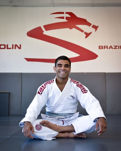 Sob a liderança de Renzo Gracie, jiu-jítsu manteve o MMA vivo em NY