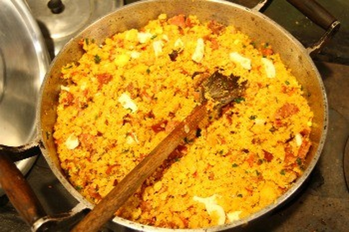 Cuscuz mineiro com linguiça e bacon | Diário do Olivier | Receitas