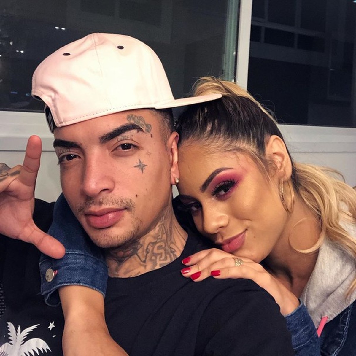 Lexa posa com o marido e se derrete: "Meu mundo tatuado" | Celebridades ...