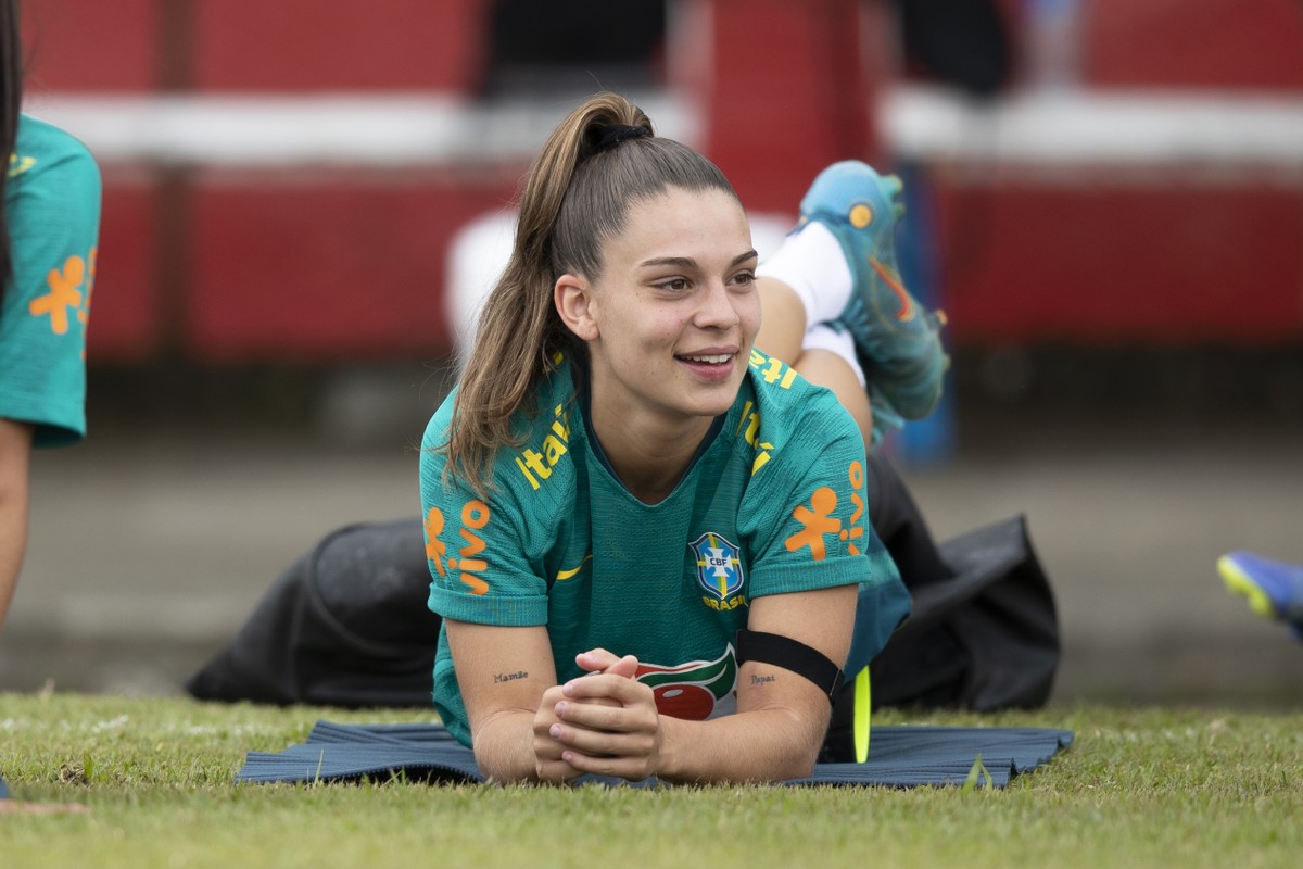 Atacante Gio Queiroz acerta transferência para o Arsenal | blog da ...