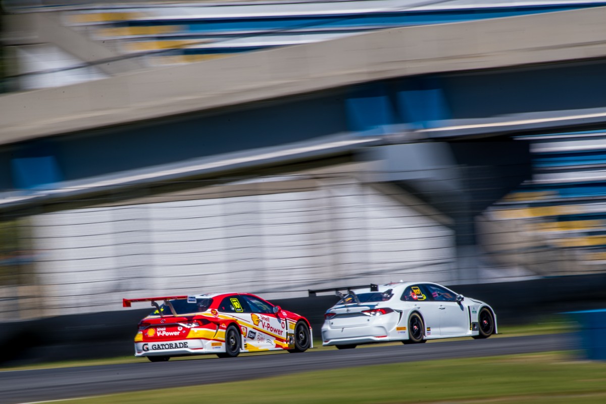 Veja as primeiras imagens do novo carro da Stock Car na pista! | stock ...