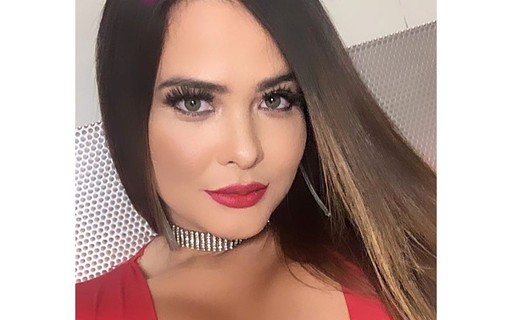 Geisy Arruda impressiona em clique com decote nas redes - GQ | Musa