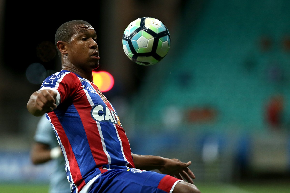 Críticas sobre o peso e média de gols em baixa: Rodrigão pode perder ...