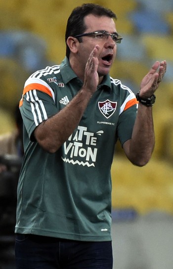 Enderson diz que saída foi amistosa e fala em desequilíbrio emocional ...