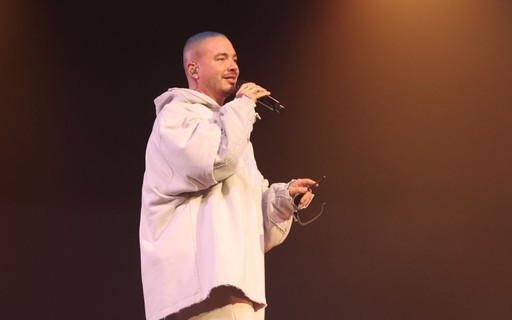 J Balvin faz show no Rio e diz que já ficou com brasileira: "Sim, é ...