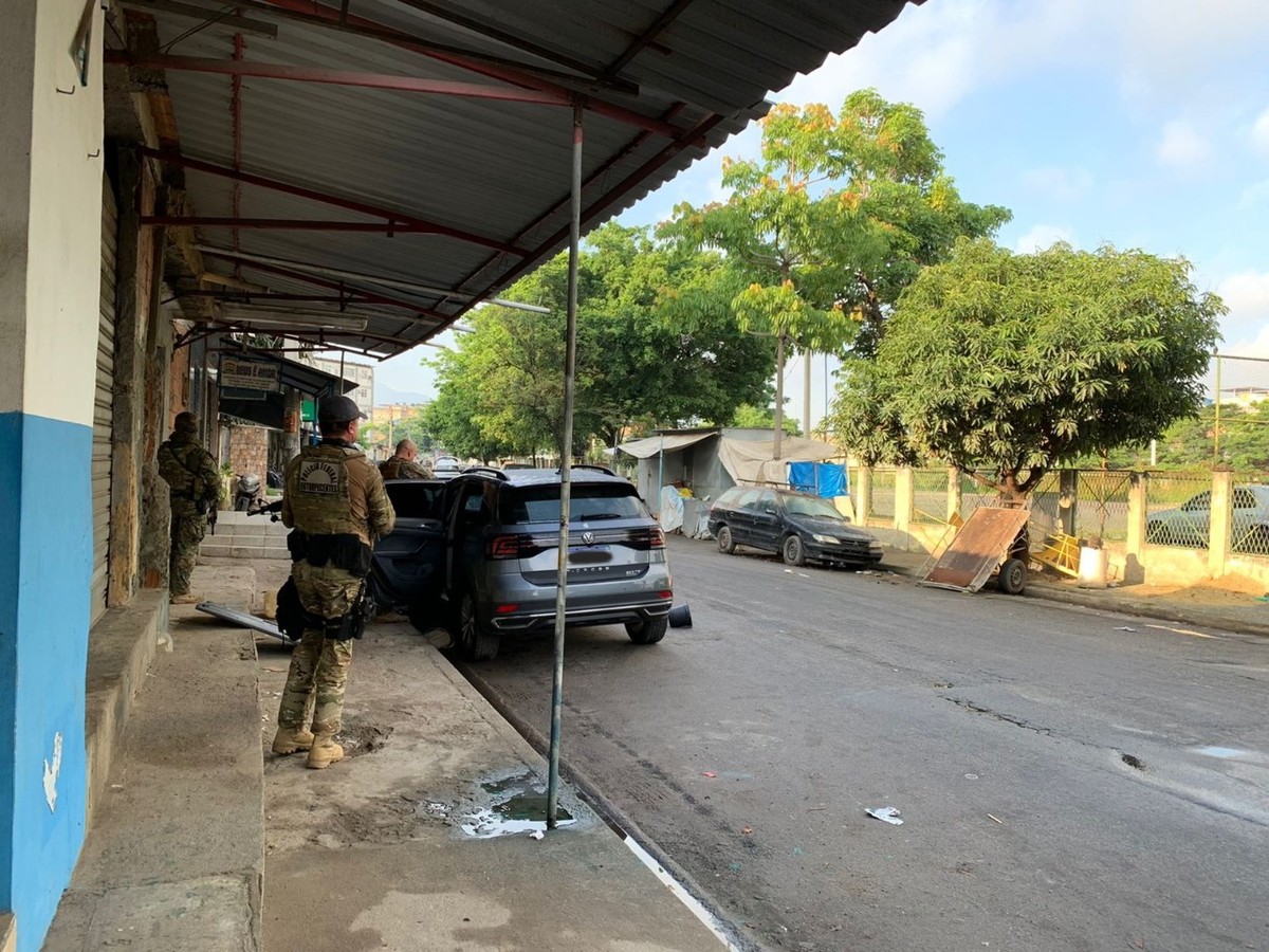 Operação Da Pf Tenta Prender Chefe De Facção Que Tem Vida De Luxo No Rj