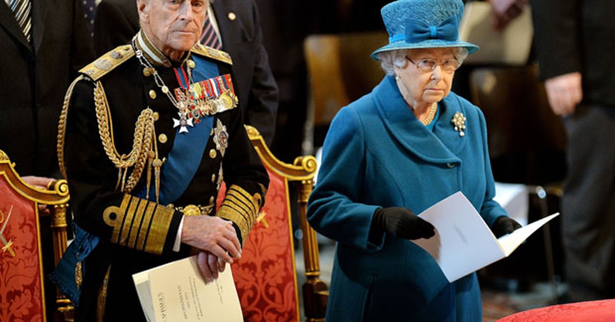 G1 - Elizabeth II e Duque de Edimburgo comemoram 68 anos de casados ...