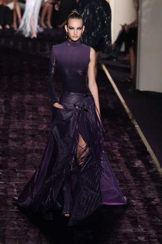 Versace | Alta-costura | Inverno 2015 | Desfiles | Vogue