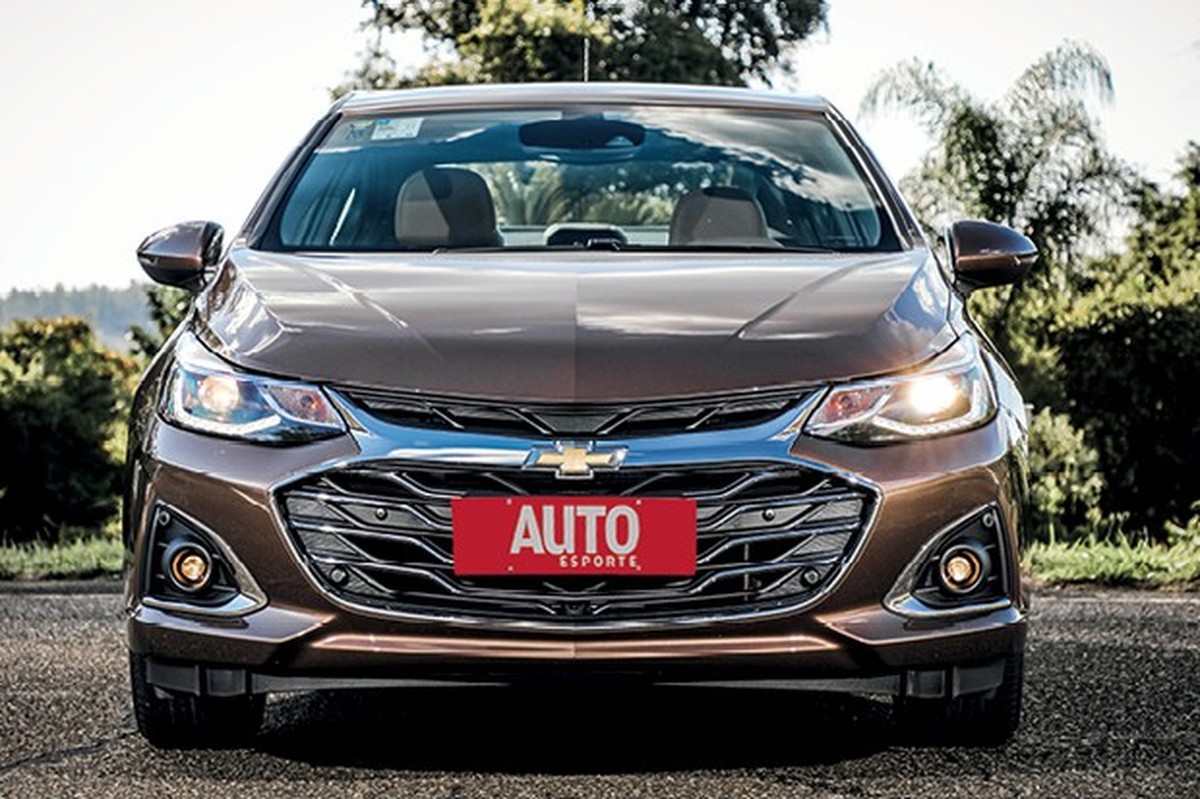 Novo Chevrolet Cruze Premier chega às lojas por R$123.790, sedã é mil ...