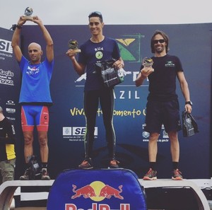 Atleta Ricardo Alvim põe Uberlândia no percurso mundial de triatlo off-road