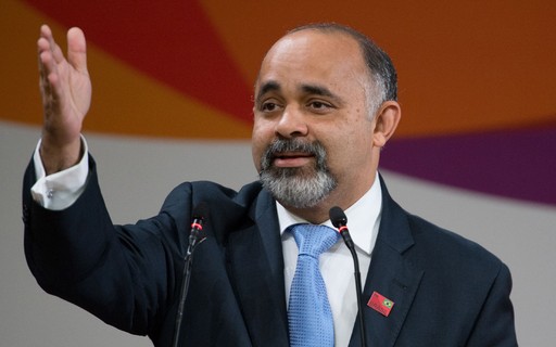 George Hilton deixa Ministério do Esporte - Época Negócios | Brasil