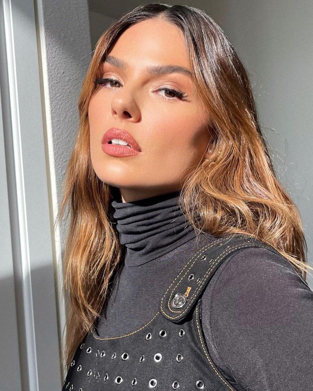 Isis Valverde abre novo álbum de fotos de sua vida na Califórnia ...