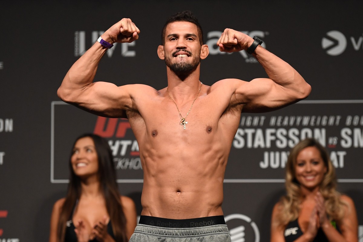 Léo Santos celebra luta contra Clay Guida: "Lenda do UFC" | combate | ge