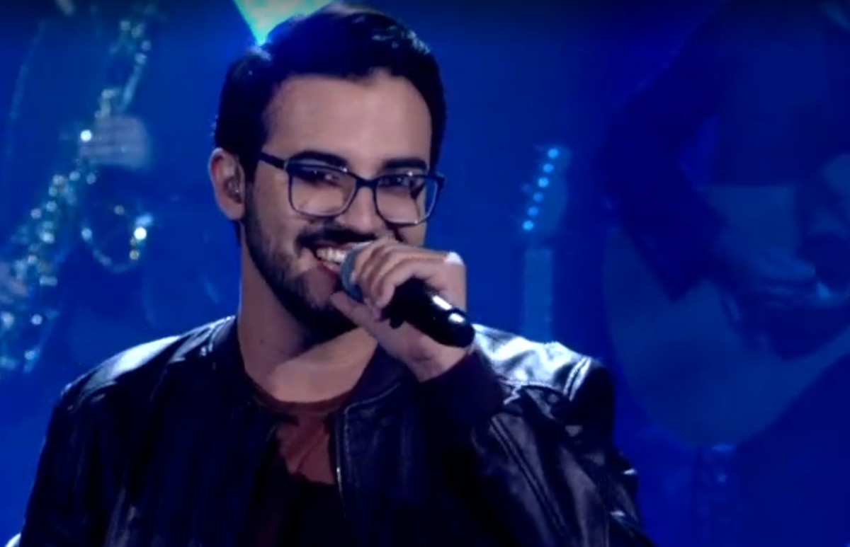 Douglas Ramalho canta canção da banda Melim no 'The Voice Brasil' e se ...