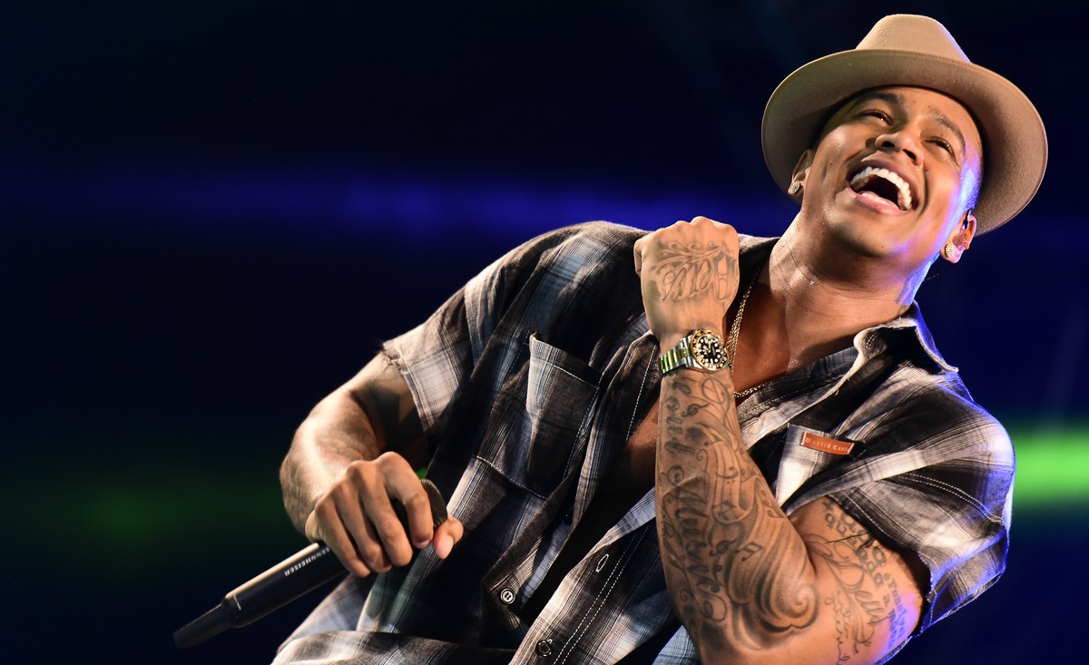 Léo Santana canta funk e sertanejo em novo EP e diz que música da Bahia ...