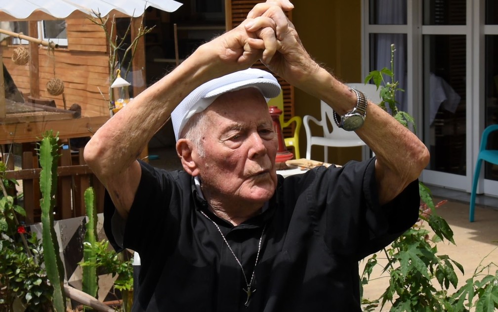 Padre Haroldo Rahm completa 100 anos com legado de caridade, yoga, novo ...