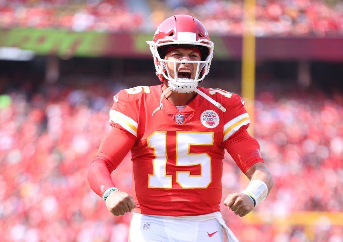 NFL: rodada de abertura vê show de Mahomes, cachoeira em arquibancada e ...
