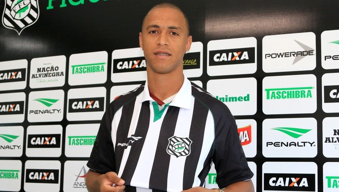 Ansioso para jogar, Leandro Silva se apresenta visando títulos e ...