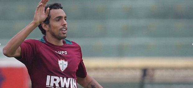 No retorno à Lusa, Diogo protagoniza lance bizarro, mas sai aplaudido ...