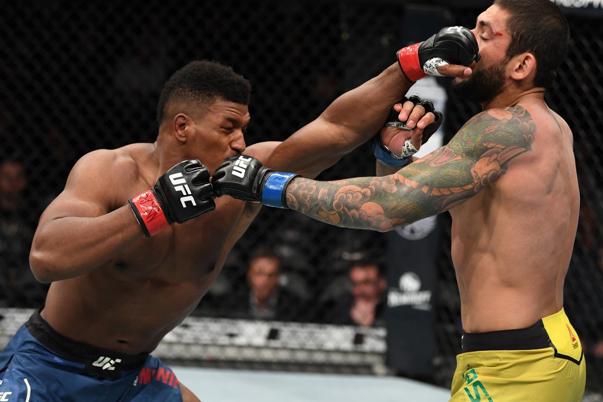 Menifield domina Mamute e vence por nocaute técnico no primeiro round ...