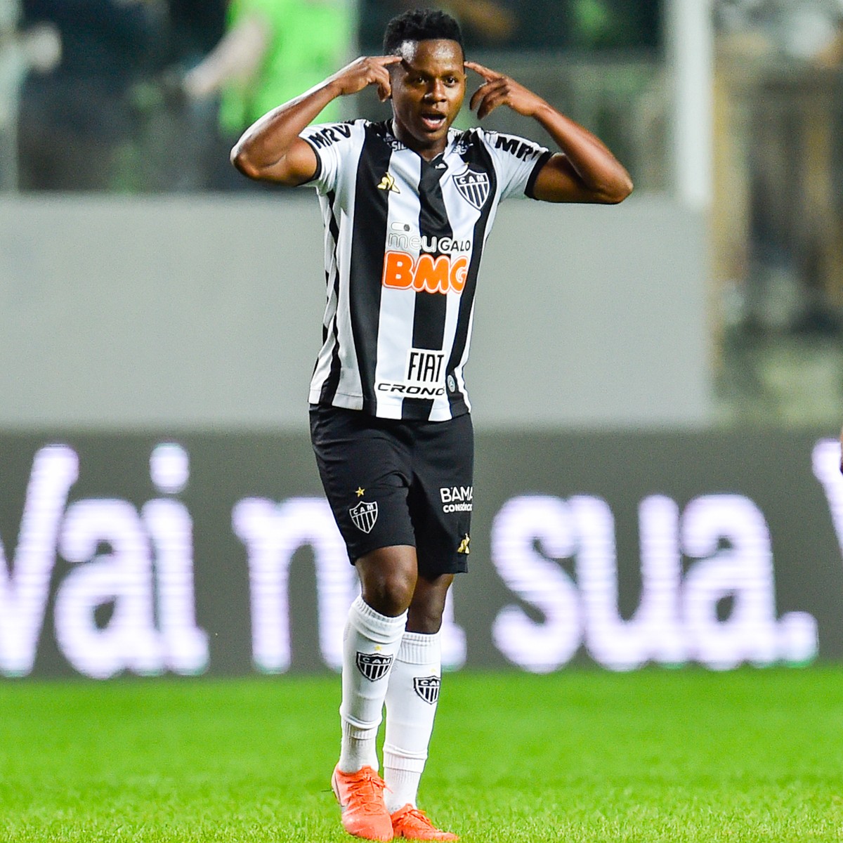 Botafogo x Atlético-MG: conjuntivite tira Cazares da ida das oitavas da ...