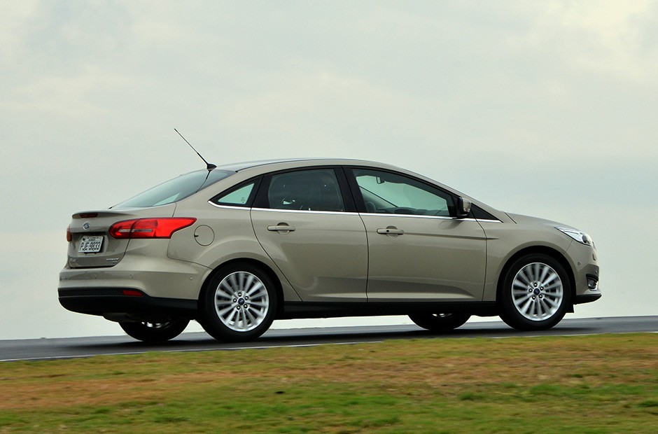 Avaliação: Ford Focus Fastback 2.0 Titanium | Testes | autoesporte